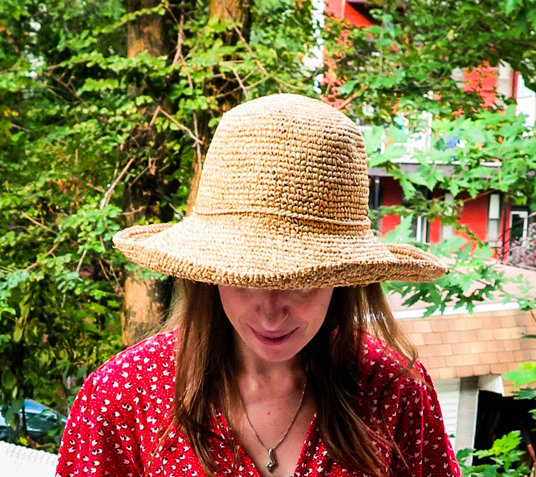 Hats for small heads: Wallaroo Petite review | La Petite Poire